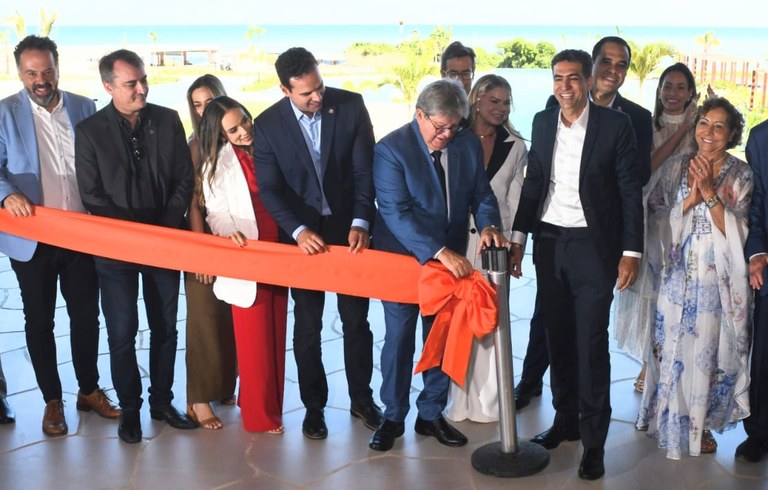 João Azevêdo participa da inauguração do primeiro empreendimento do ...